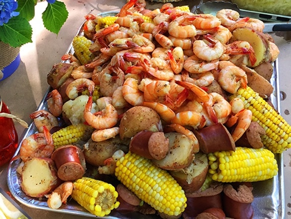 Three Sisters Cajun Specialtz | Book a Food Truck in Austin, Texas